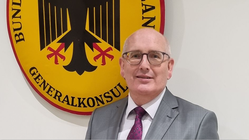 Curriculum Vitae: Consul General, Christoph Hallier - Federal Foreign ...